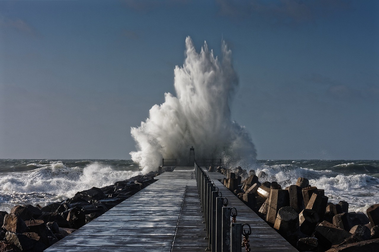 Die 5 größten Sturmfluten an der Nordsee: Chronik der Sturmfluten